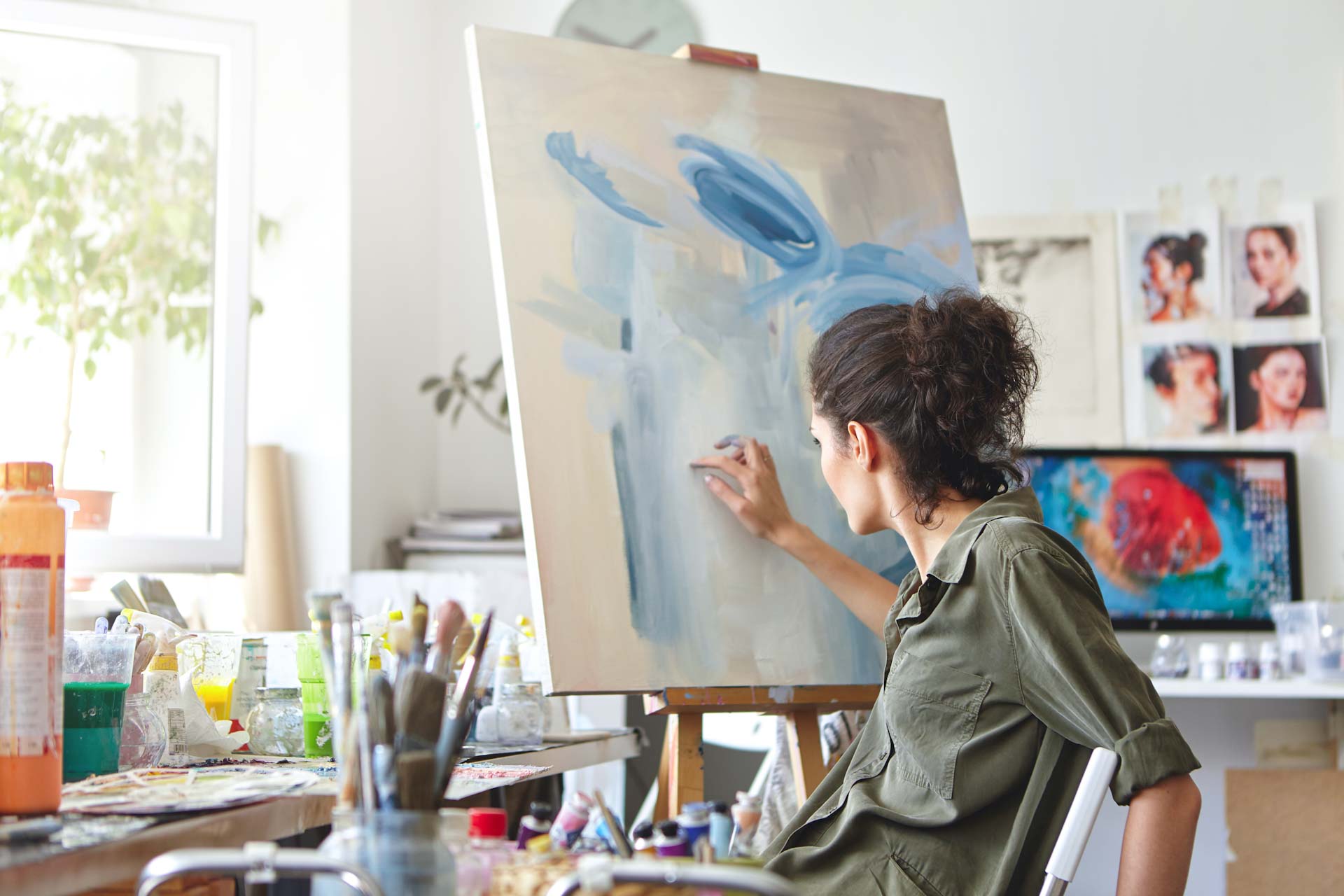 15 Productive Hobbies That Improve Your Life | Traqq Blog