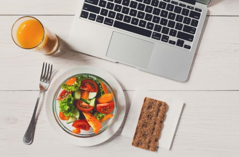 California Meal Break Law & Rest Break Law | Traqq Blog