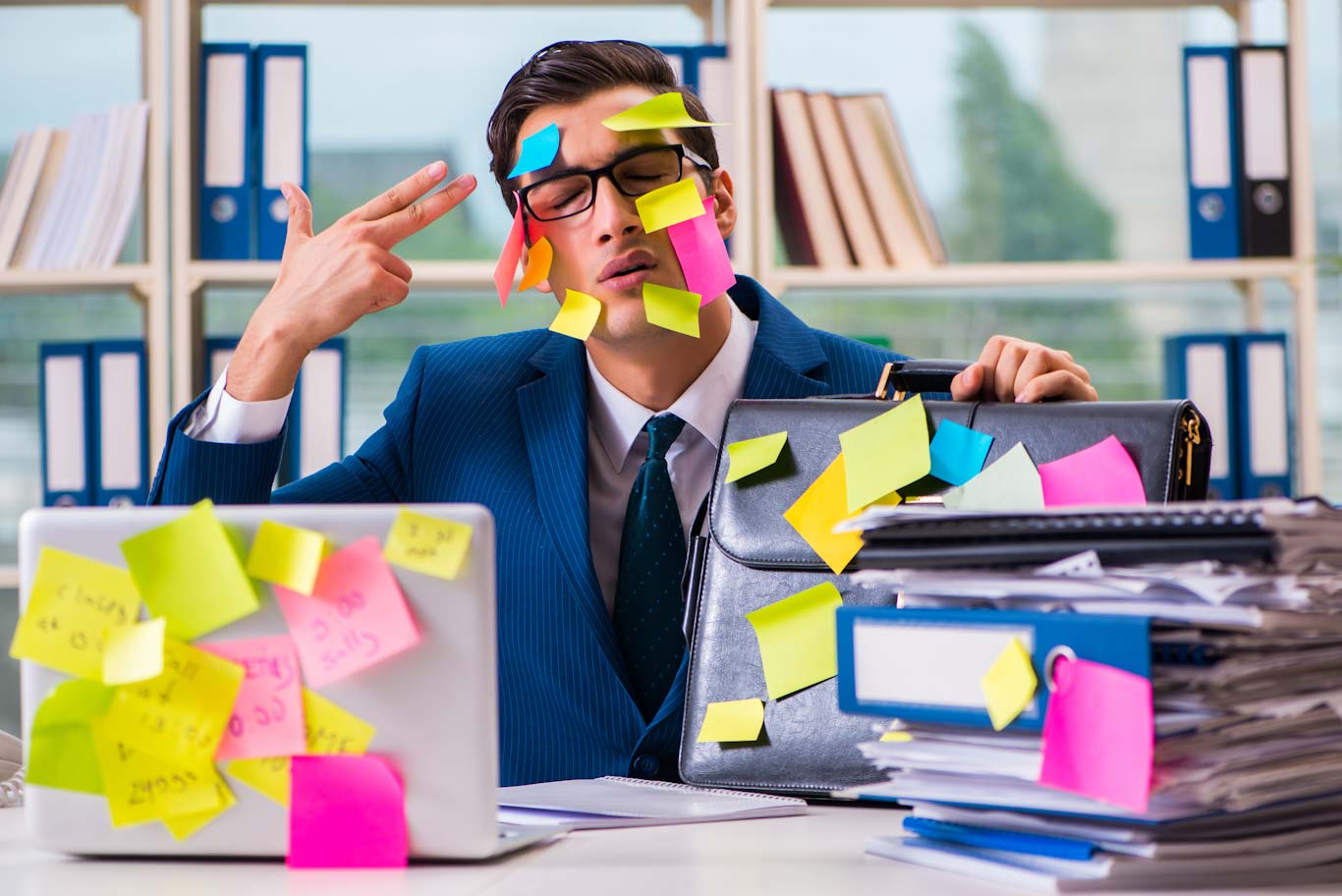 How to Stop Time Wasting at Work? | Traqq Blog