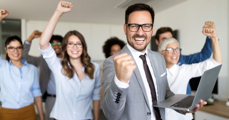 Why Happy Employees Are 20% More Productive | Traqq Blog
